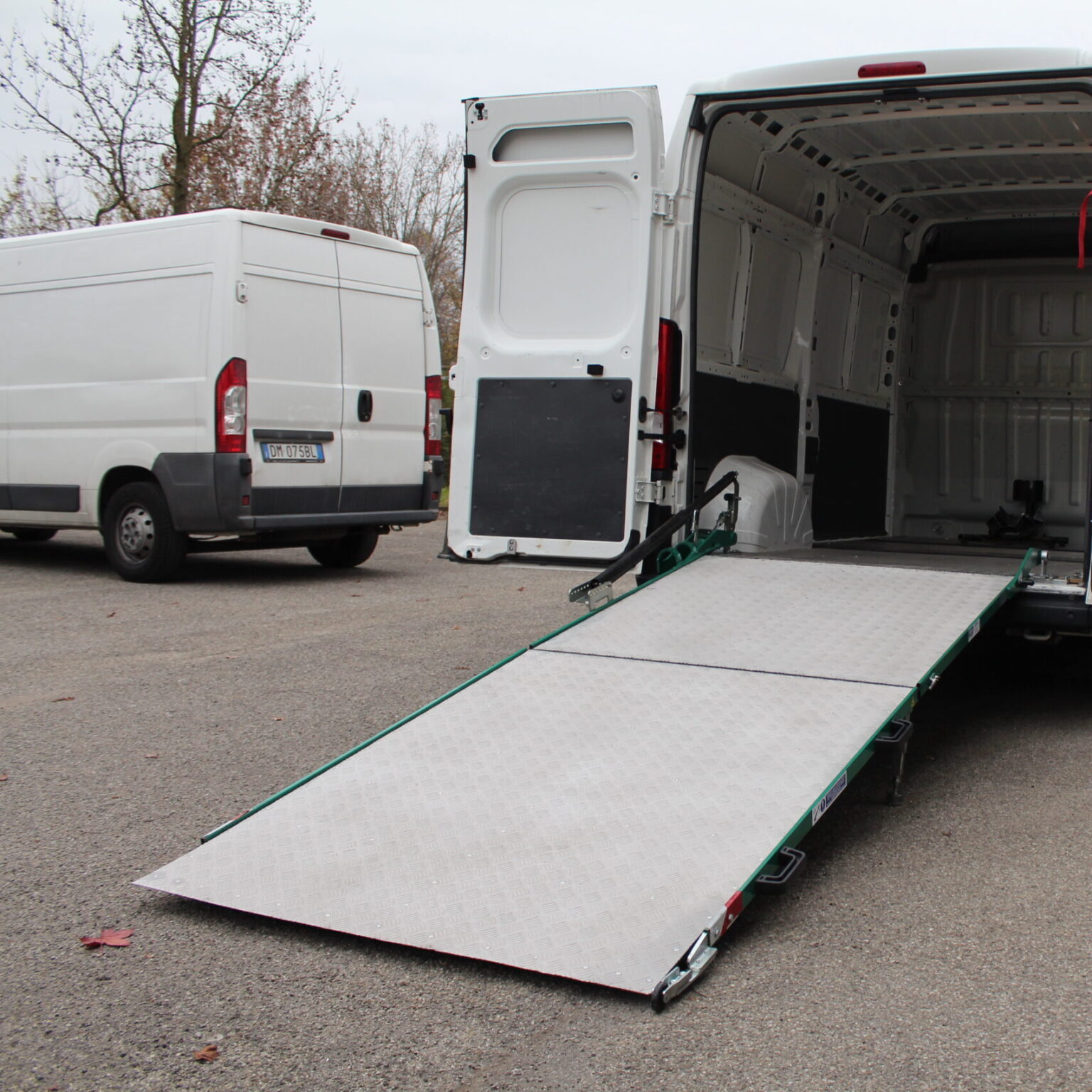 Professional loading ramps | WM System Versatile Solutions